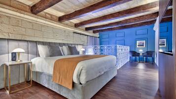 Duplex luxo (Suite 8) | Roupas de cama premium, cofres nos quartos, cortinas blackout