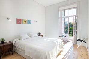 Apartamento, varanda, vista para o rio | Com decoração personalizada, com mobília individualizada 