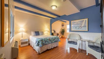 Quarto, 1 cama queen-size, não fumadores | Camas de colchão viscoelástico, com decoração personalizada