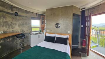 Estúdio | Cortinas blackout, Wi-Fi de cortesia, roupa de cama