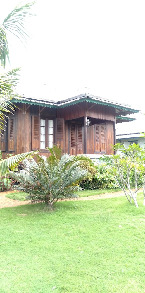 Rock And Wreck Dive Resort - Bangka Belitung Islands