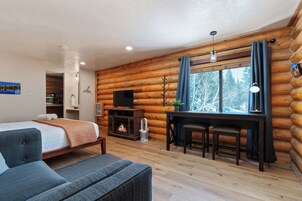 Quarto, 1 cama king-size, não fumadores, vista para a montanha | Vista para a montanha