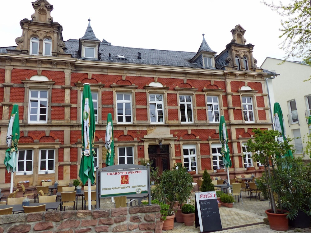 Vivant Dans Un Bâtiment Historique. Rénové Et Décoré Avec Amour. (5) - Neustadt an der Weinstraße