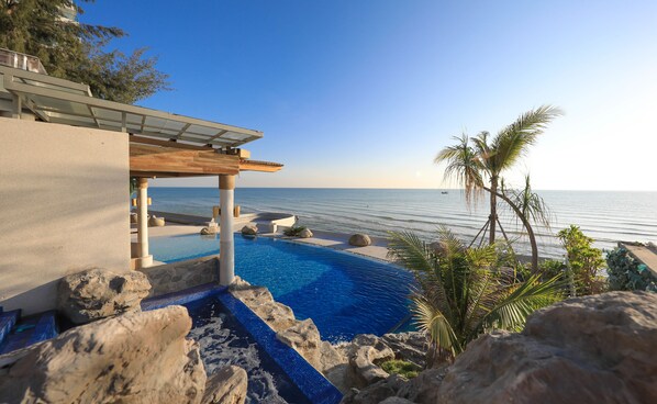 Suíte, 2 quartos, vista para o mar | Vista do quarto