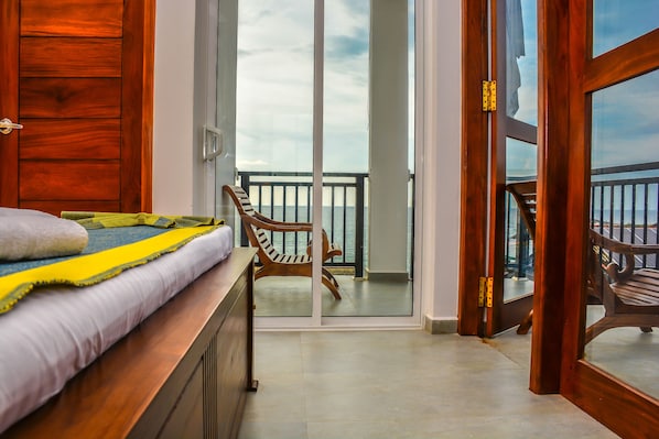 Ferros/tábuas de passar roupa, Wi-Fi de cortesia, roupa de cama