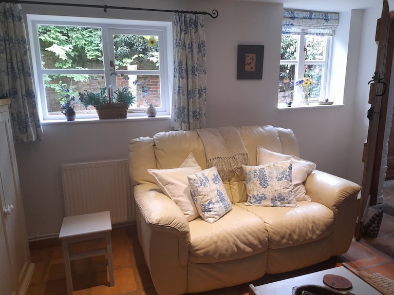 Superbly Converted Stables In Beautiful Countryside - 伯克郡