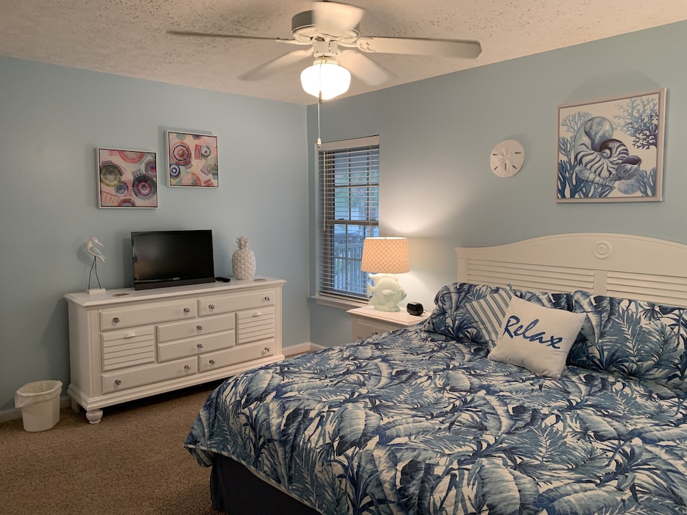 Horizon South Resort- Closest To The Beach! - Laguna Beach, FL