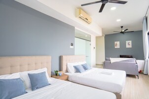 Suite-Estúdio Comfort | 1 quarto, com decoração personalizada, com mobília individualizada 