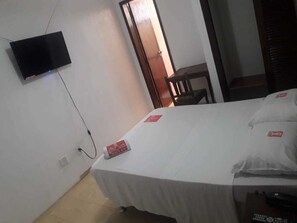Roupa de alta qualidade, minibar, secretária, quartos insonorizados 