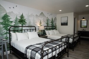 Quarto com design assinado | Wi-Fi de cortesia, roupa de cama