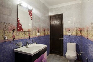 Quarto Familiar, 1 cama de casal, não fumadores | Casa de banho