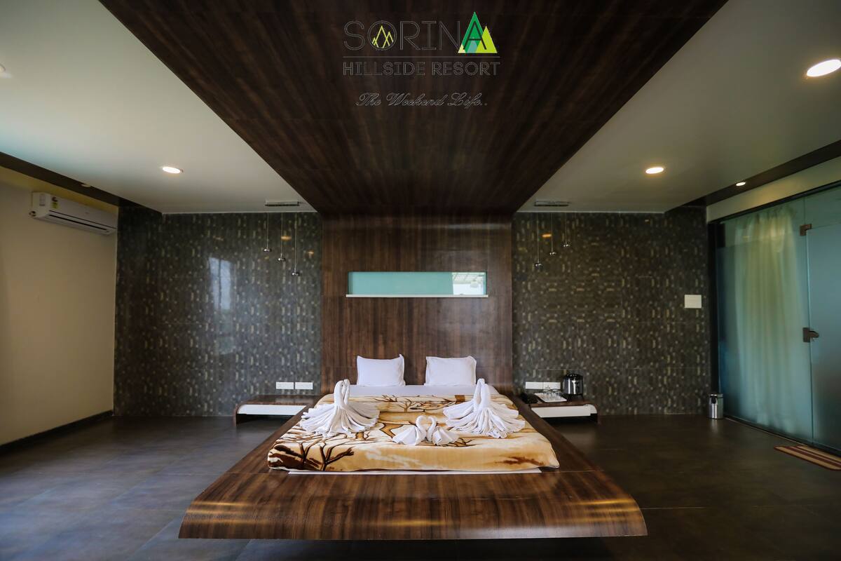Suíte, 1 cama King, para não fumantes | Cofres nos quartos, roupa de cama