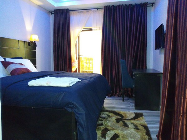 White Court View Hotel - Lagos