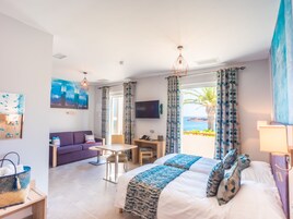 Estúdio Deluxe, vista para o mar | Roupa de alta qualidade, camas de colchão viscoelástico 