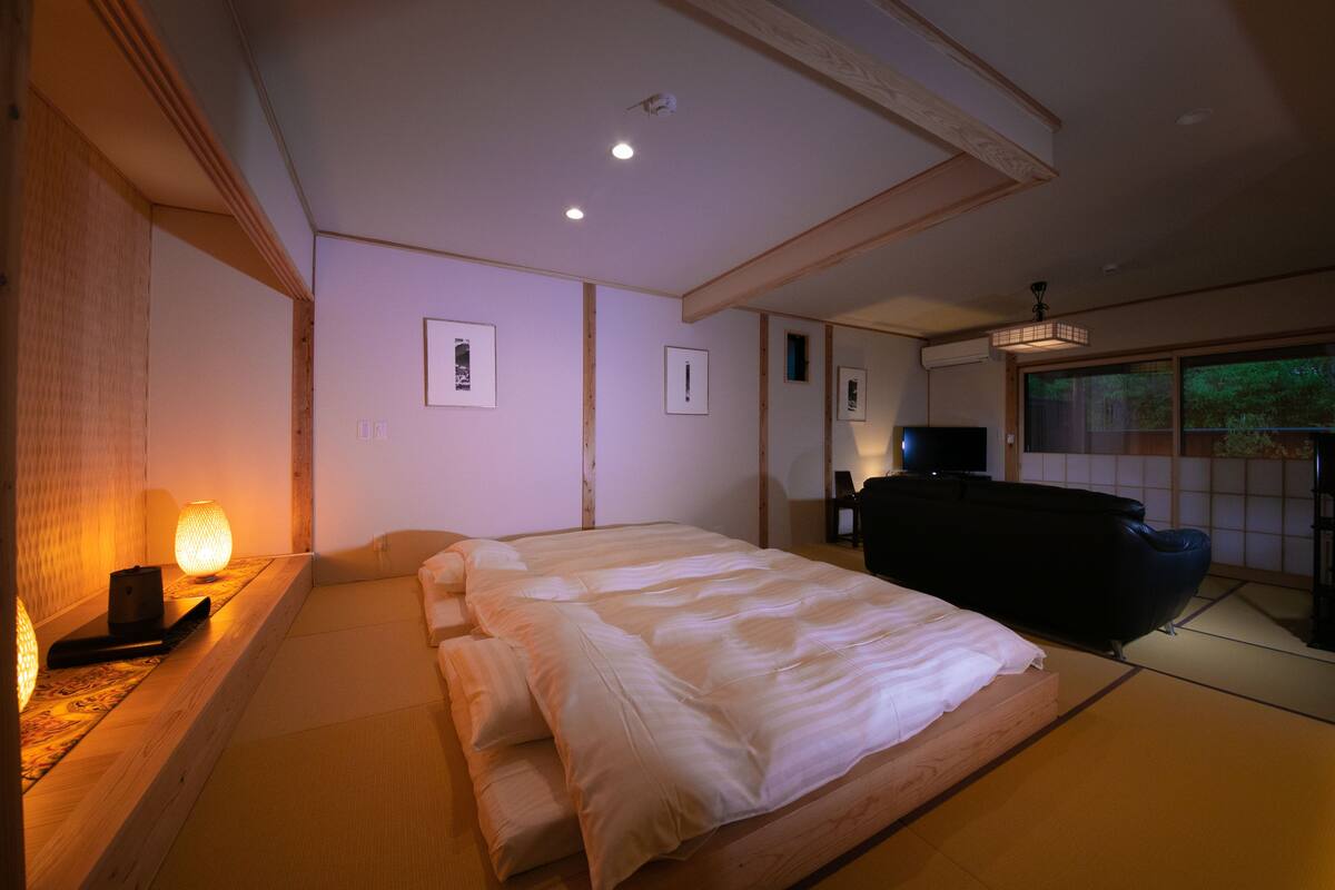 Quarto Tradicional, casa de banho privativa (Japanese Style, External Bathroom) | Roupa de alta qualidade, Wi-fi grátis, com decoração personalizada 