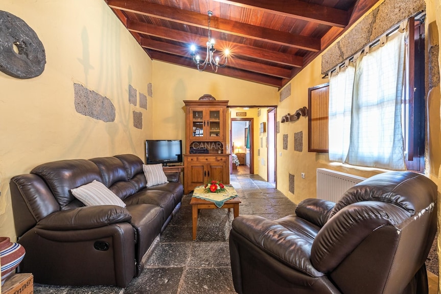 Gîte Los Medianeros : Maison Traditionnelle Canarienne Rénovée Dans - Tenerife