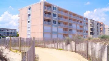 Apartamento em Condomínio Fechado, 2 quartos | Exterior