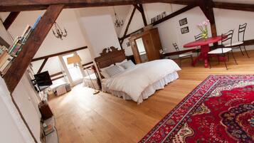 Loft | 1 quarto, com decoração personalizada, com mobília individualizada