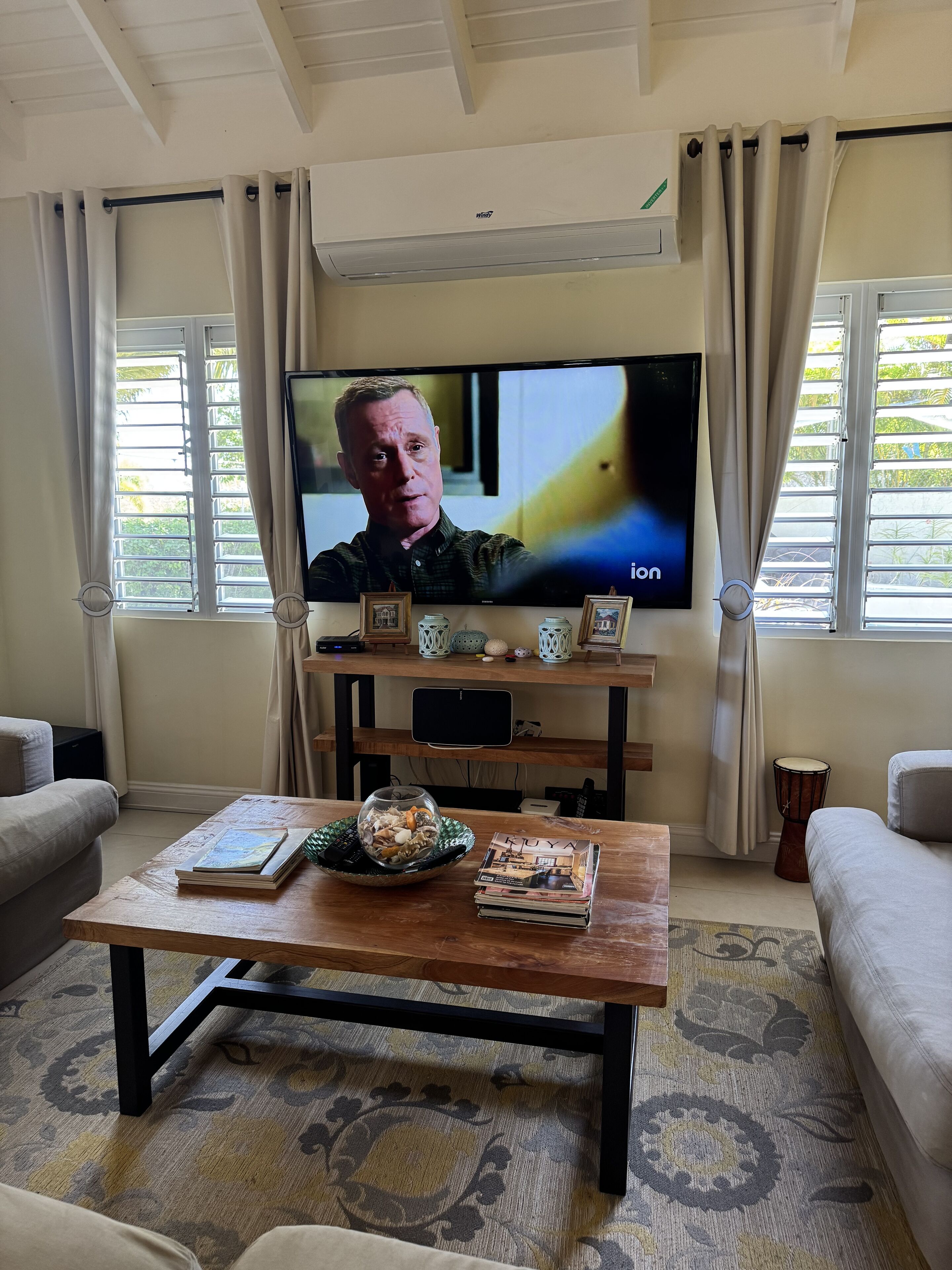 Bamboo Breeze , Feel The Caress Of The Caribbean! - Jamaica