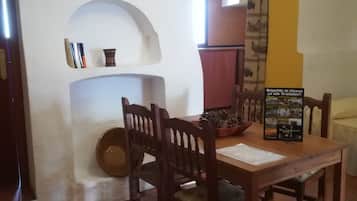 Quarto quádruplo, 1 quarto, cozinha (La Rondeña) | Edredons de pluma, individualmente decorados, individualmente mobiliados