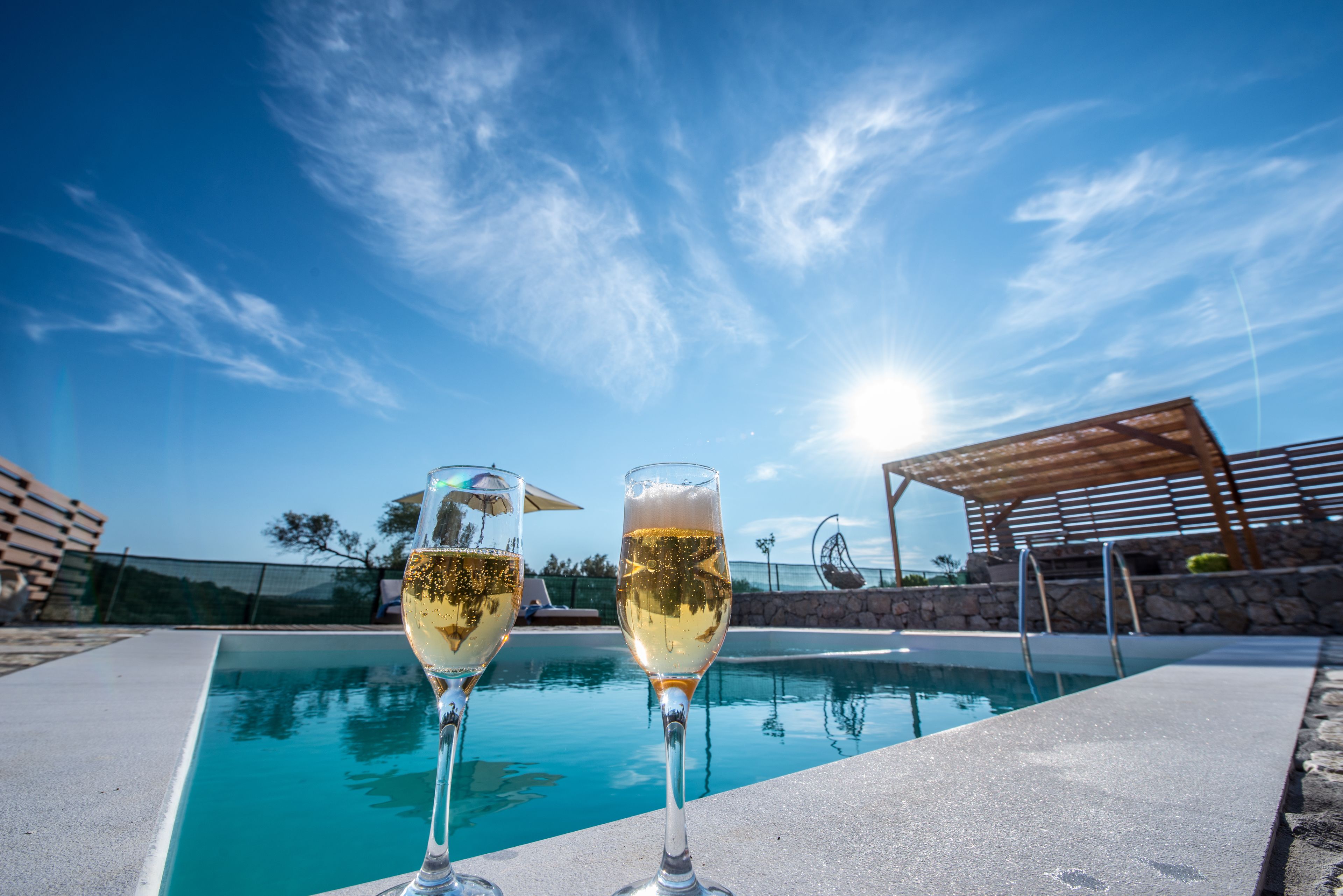 Vila, piscina particular, no piso térreo | Piscina particular