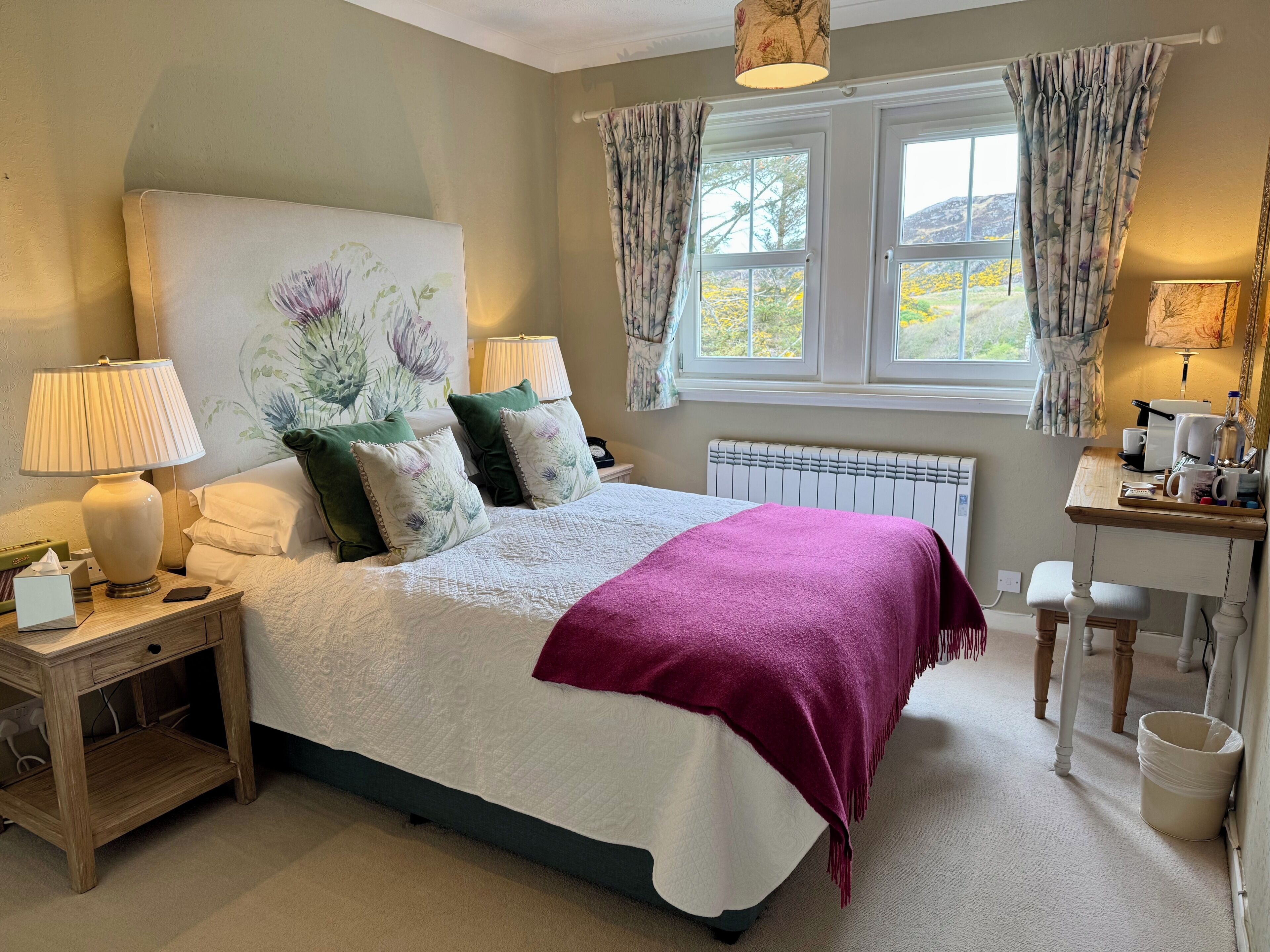 Quarto Duplo Standard | Ferro/tábua de engomar, Wi-fi grátis, roupa de cama fornecida 