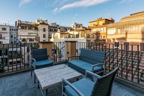 Loft família, vista para a cidade | Terraço/pátio