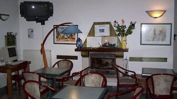 Pequeno-almoço tipo buffet diário incluído