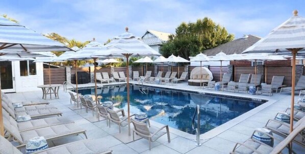 Casa, várias camas (Dolphin Dance) | Piscina | Piscina externa