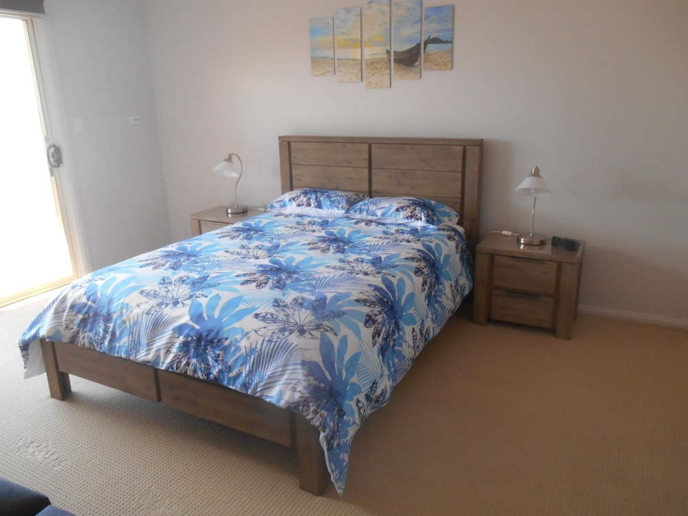 Cluff Vew - Sea Views!... Off Peak Special! - Ardrossan