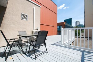 Apartamento, 2 quartos, varanda (SR301) | Terraço/pátio