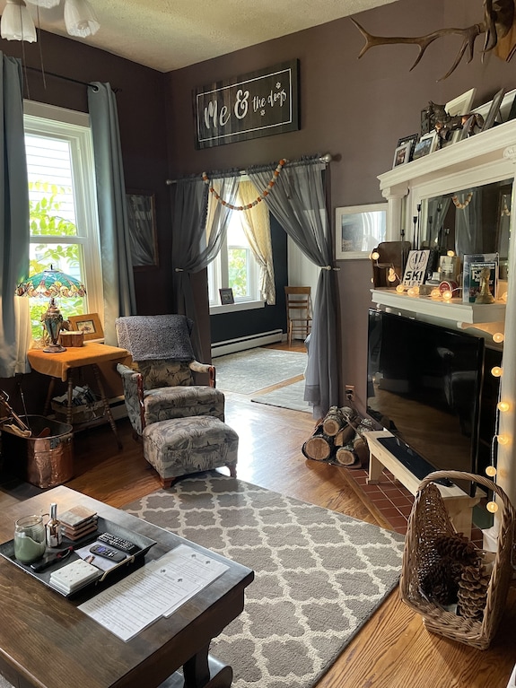 1920 Brick Close To Down - Elkins, WV