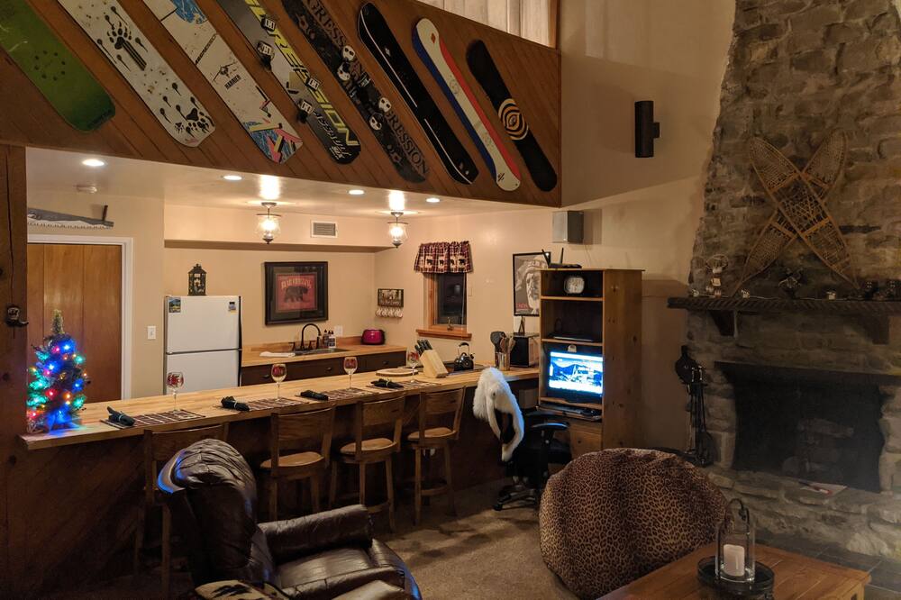 The 9 Best Taos Vrbo Rentals Near The Ski Slopes TravelAwaits The 9 Best Taos Vrbo Rentals Near The Ski Slopes TravelAwaits
