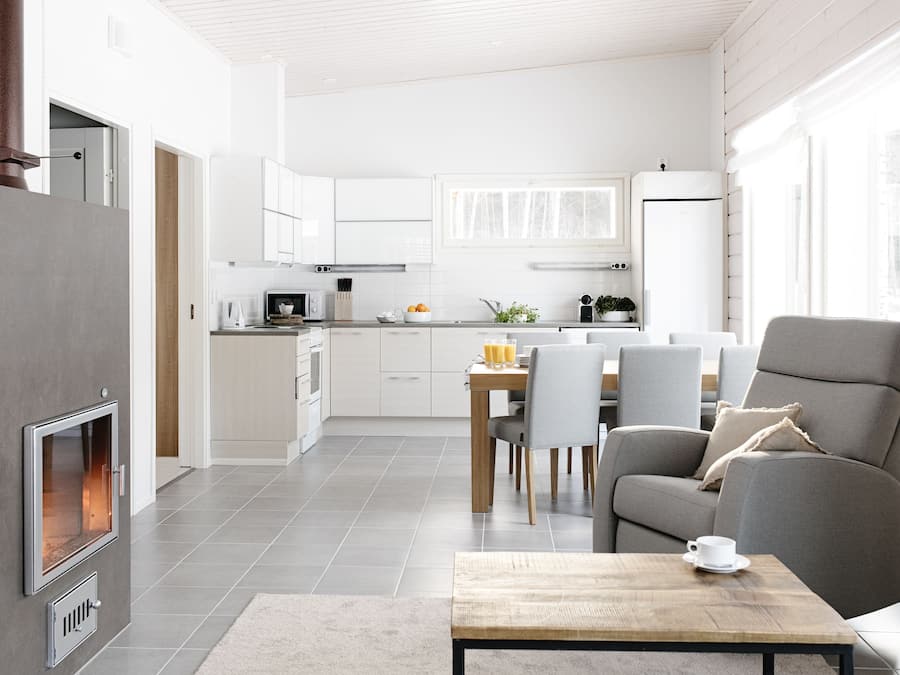 Medium Villa | Cozinha compartilhada | Geladeira, micro-ondas, fogão, cooktop