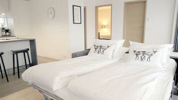 Apartamento Comfort, 1 quarto (101) | Roupa de alta qualidade, edredões de penas, com decoração personalizada