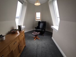 Suíte luxo, banheiro privativo, vista para o mar