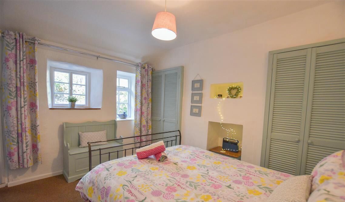 Traditional 2 Bedroom Fisherman's Cottage, Centre Of Aberdovey, Pets Welcome . - Tywyn