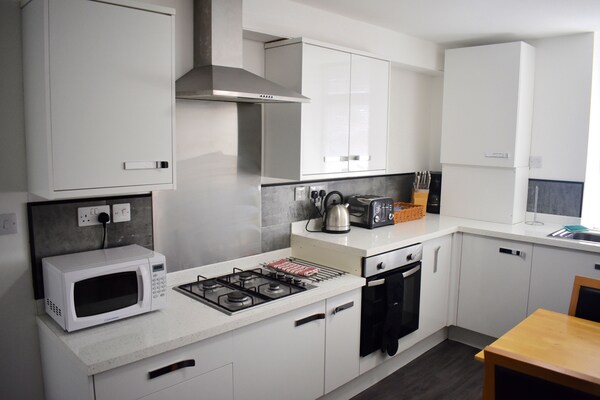 Luxurious Disabled Friendly Apartment With Parking - Bridlington