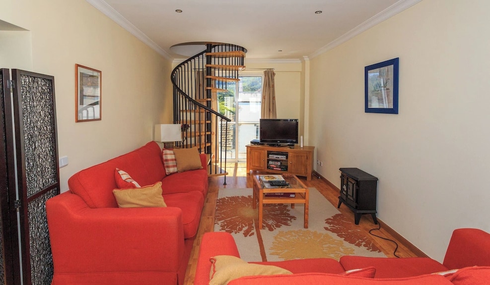 Propriété De 2 éTages Dans Le Centre De Carvoeiro Avec Piscine Et Parking Sécurisé - Algarve