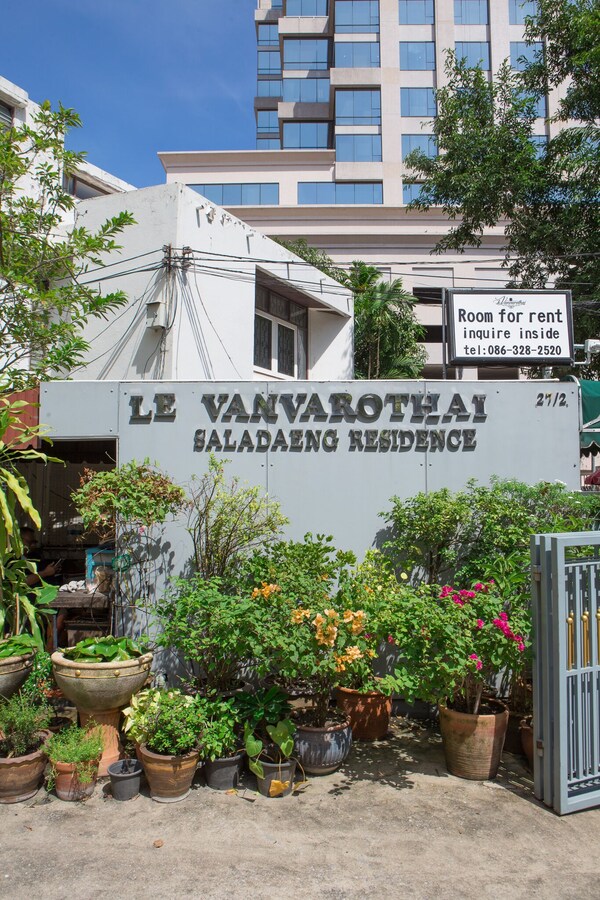 Le Vanvarothai Saladaeng Residence - Bangkok