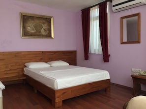 Quarto Duplo Standard | 1 quarto, minibar 