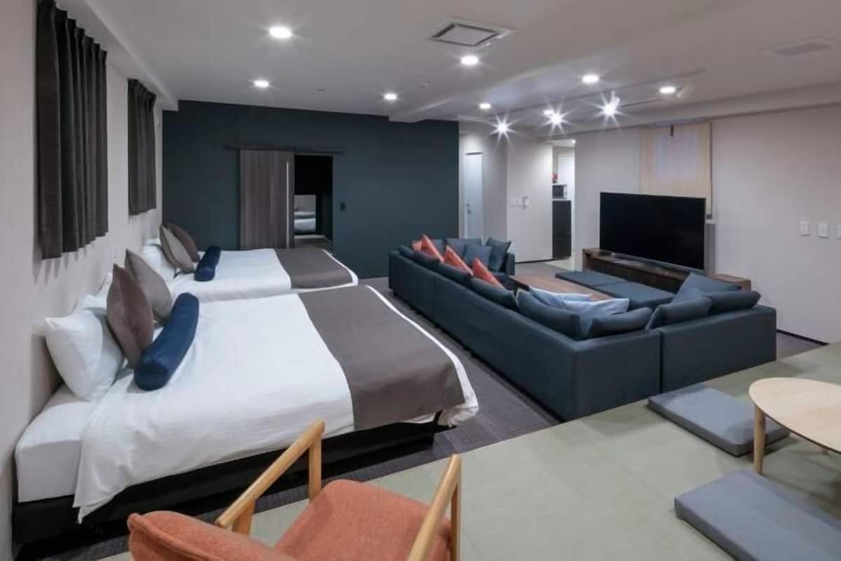 Individualmente decorados, cortinas blackout, quartos à prova de som