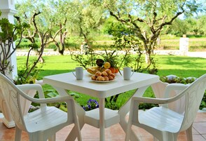 Quarto Duplo Básico, vista para o jardim | Vista do quarto