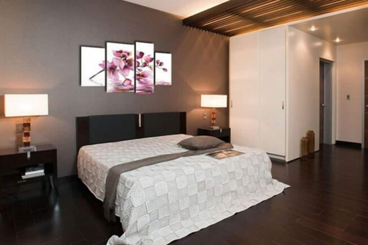 Quarto casal standard | Frigobar, cofres nos quartos, ferros/tábuas de passar roupa