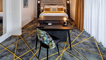 Suite | 1 quarto, roupa de alta qualidade, camas de colchão pillowtop, minibar