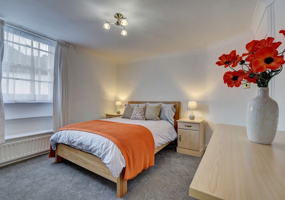 Raleigh House - Deux Chambres Maison, Couchages 4 - Devon