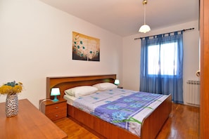 Apartamento Standard, 4 quartos (0292) | 4 quartos, ferro/tábua de engomar, Wi-fi grátis 