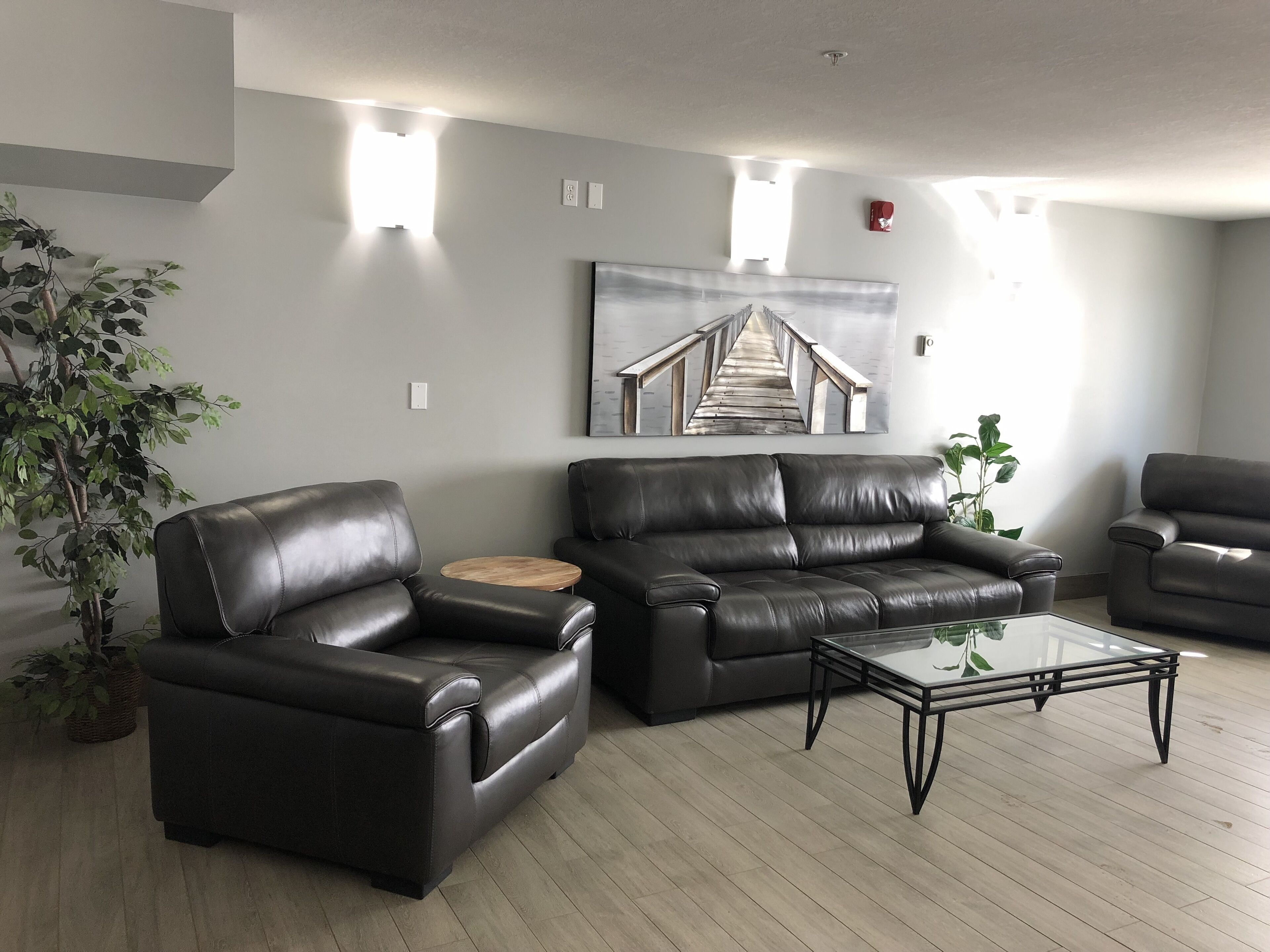 Last-minute Discounts! 2bed 2bath On The River - Convenient Central Location! - Fort McMurray