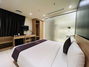 Quarto Deluxe (No Window) | Cofre no quarto, secretária, ferro/tábua de engomar, Wi-fi grátis