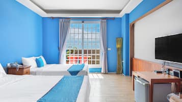 Quarto quádruplo, banheira, vista para o oceano | 1 quarto, individualmente decorados, individualmente mobiliados